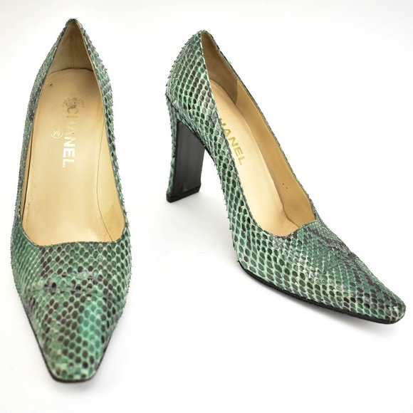CHANEL | Shoes | Chanel Emerald Green Python Logo Heelspumps Sz 85m ...